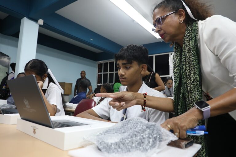 Learning without limits: A laptop for every child – Ministry of Education